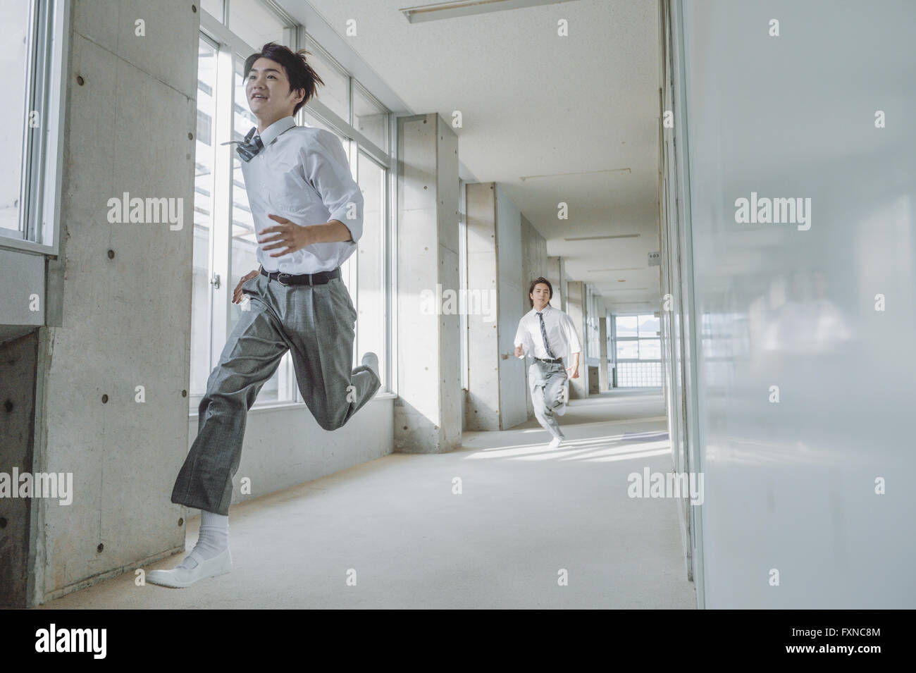 Japanese students running hi-res stock photography and images - Alamy