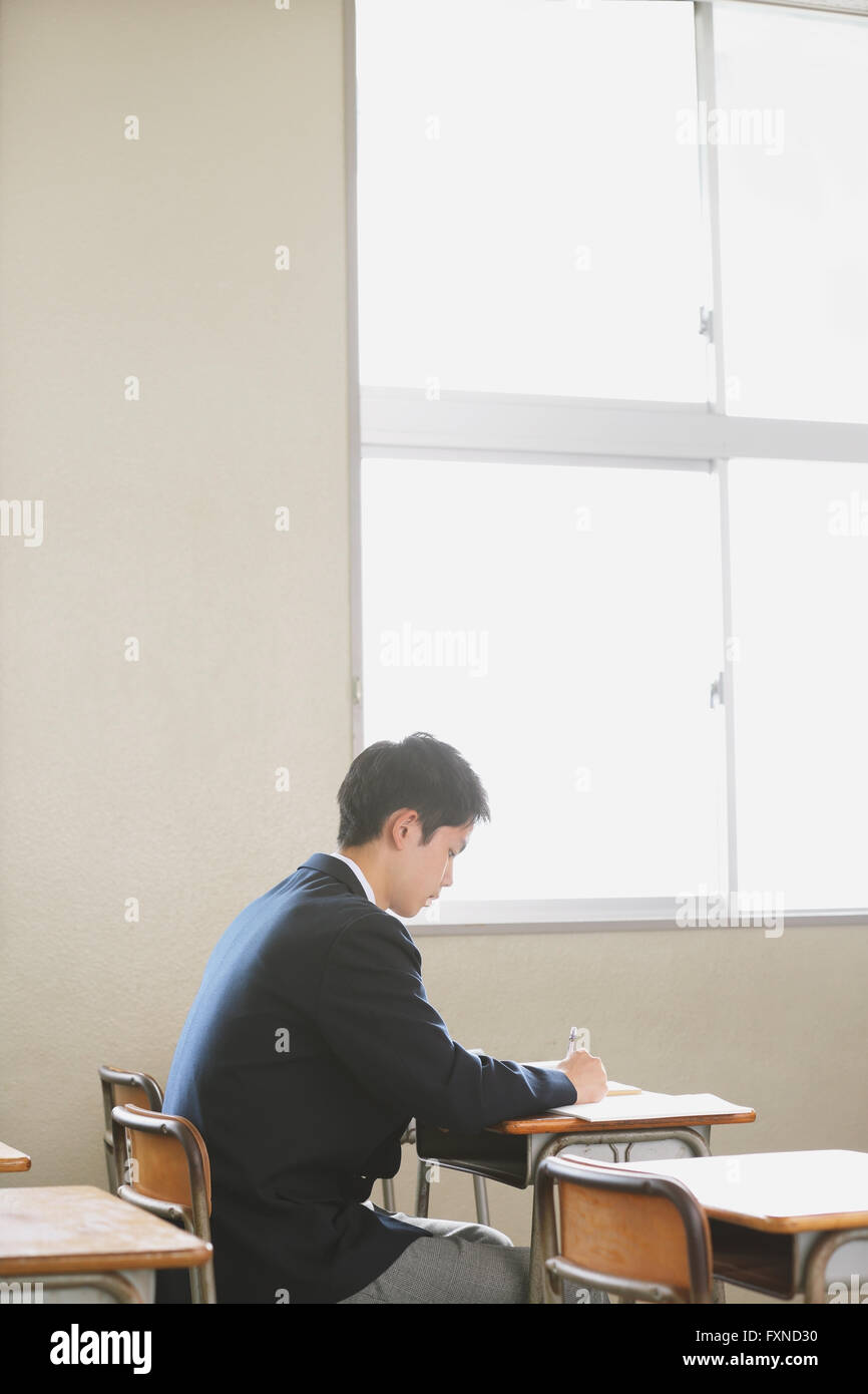 Japanese high-school students during a lesson Stock Photo - Alamy