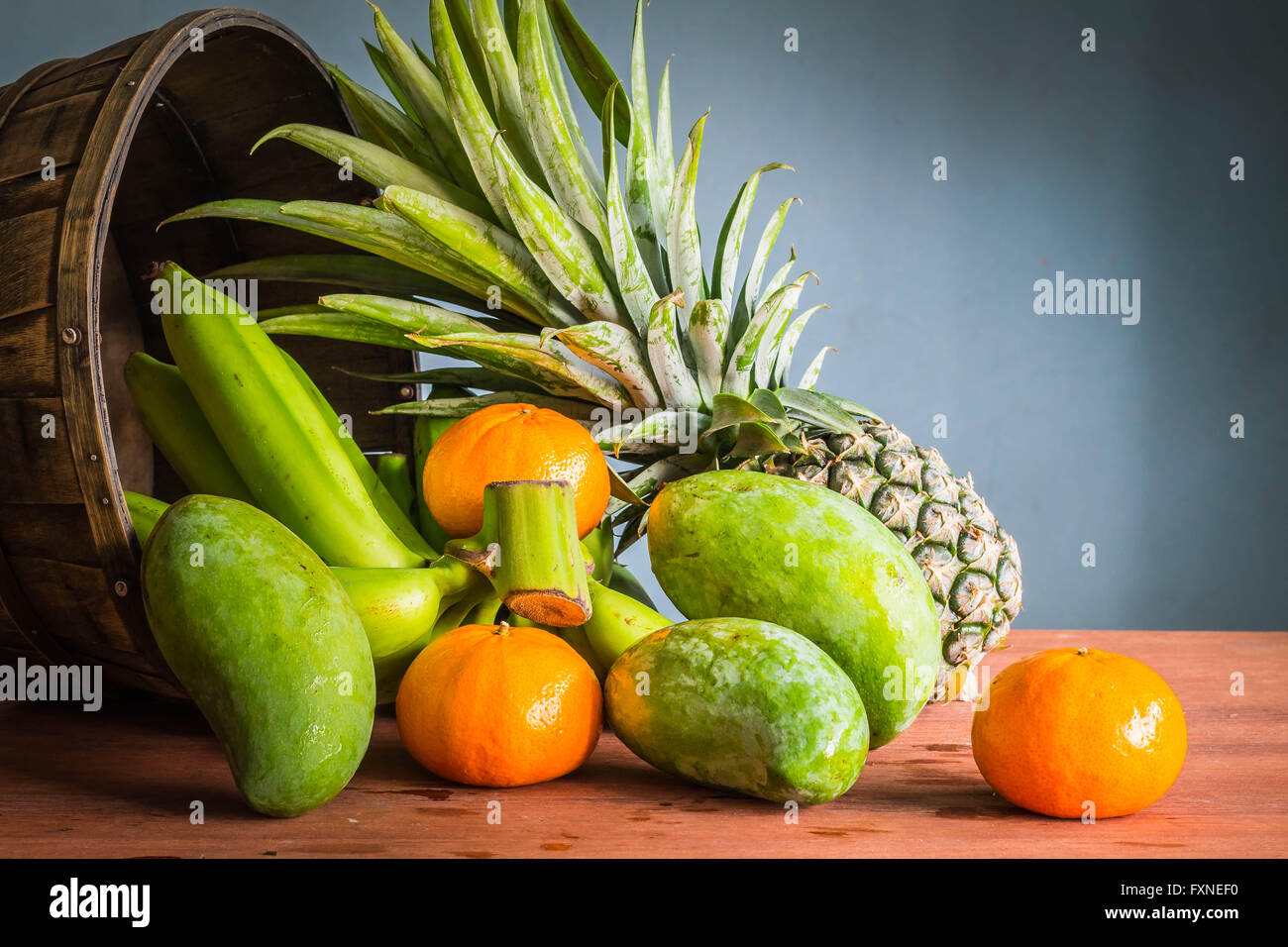 Green apple put on table hi-res stock photography and images - Alamy