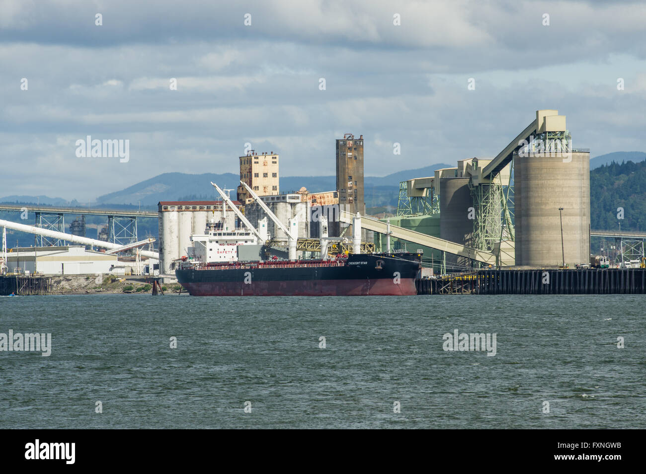 Cargo ship Crescent Star taking on cargo at the Port of Longview ...
