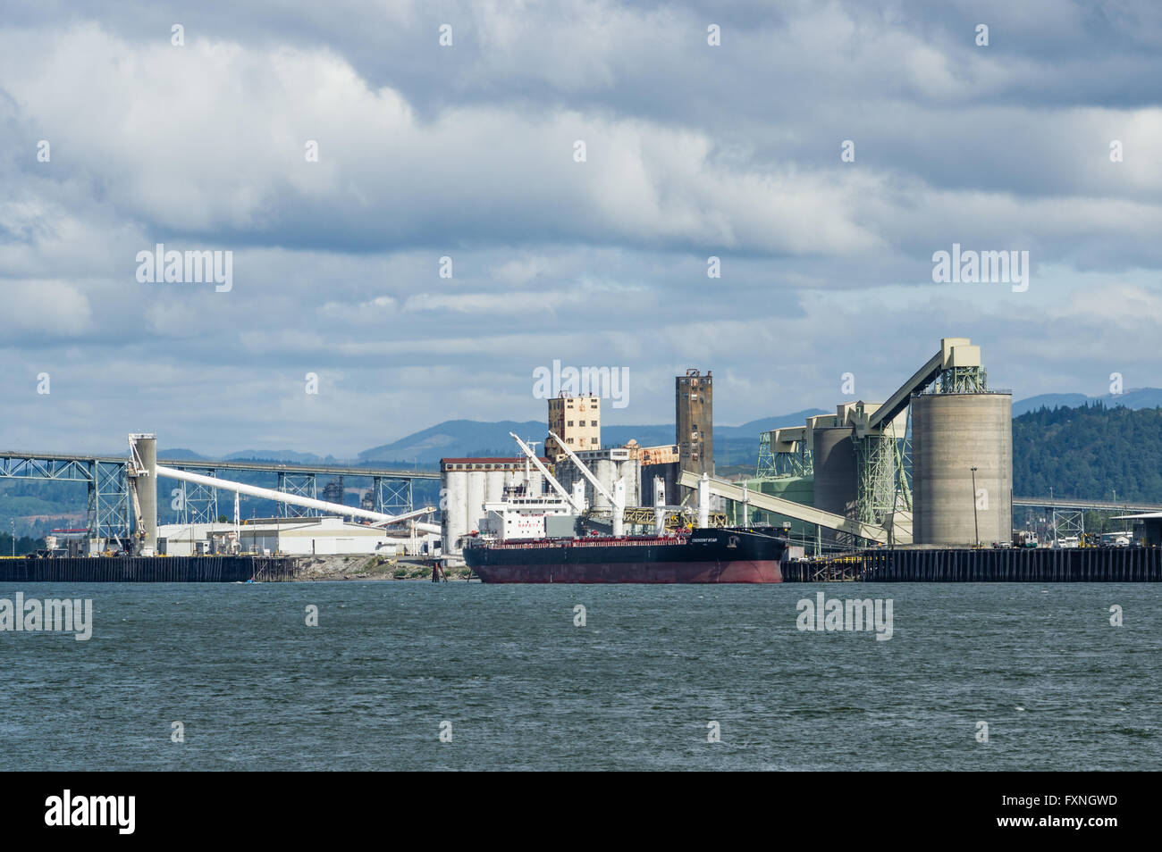 Cargo ship Crescent Star taking on cargo at the Port of Longview ...