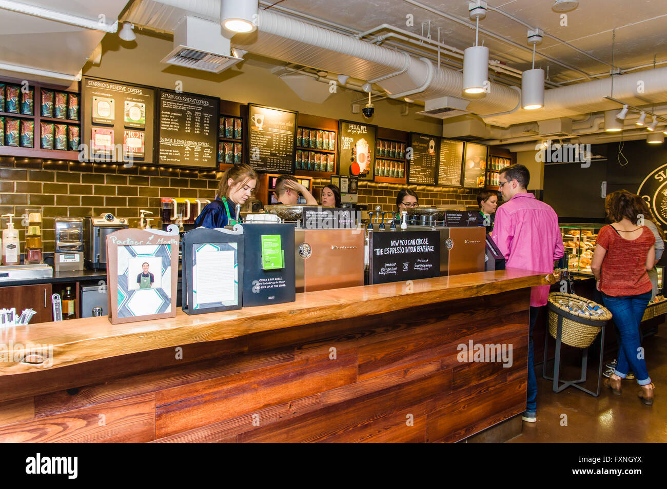 Starbucks cafe hi-res stock photography and images - Alamy
