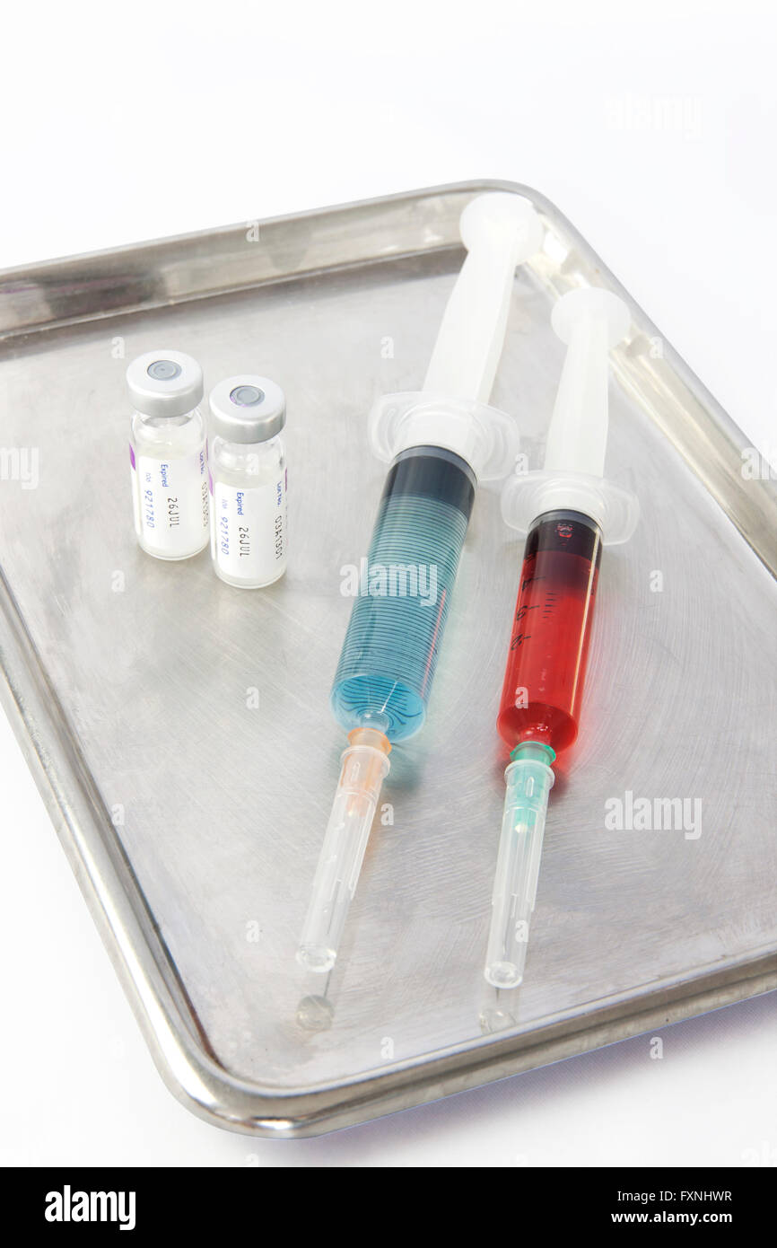 Syringe vials hi-res stock photography and images - Alamy