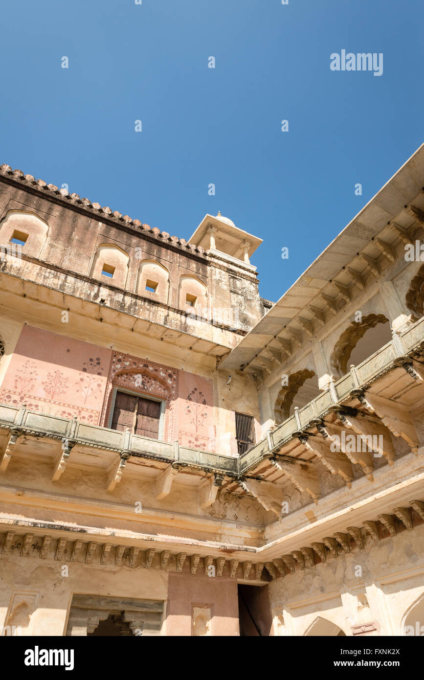 Rooftop and towers at Amber Fort, Jaipur Stock Photo - Alamy