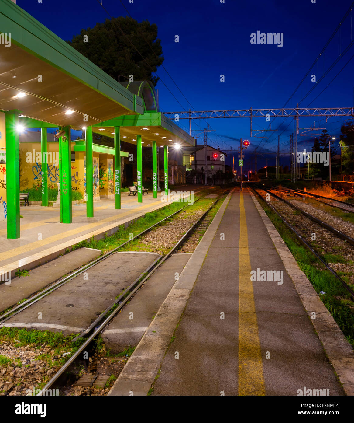 Closed evening train station hi-res stock photography and images - Alamy