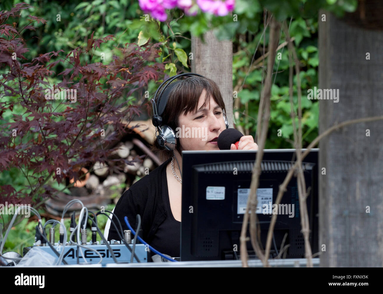 Community broadcaster hi-res stock photography and images - Alamy