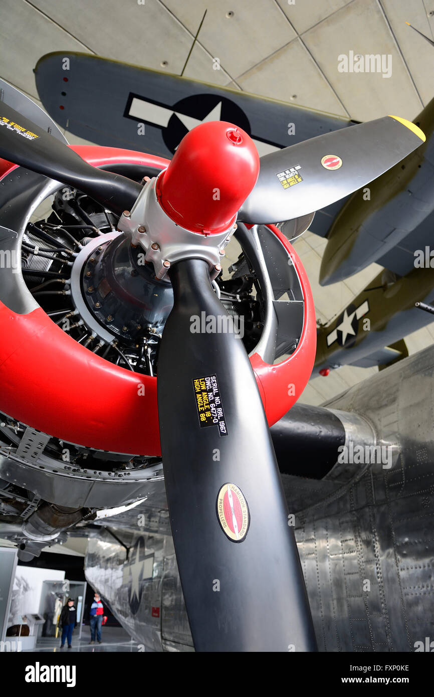 Aircraft museum war museum ww2 hi-res stock photography and images - Alamy