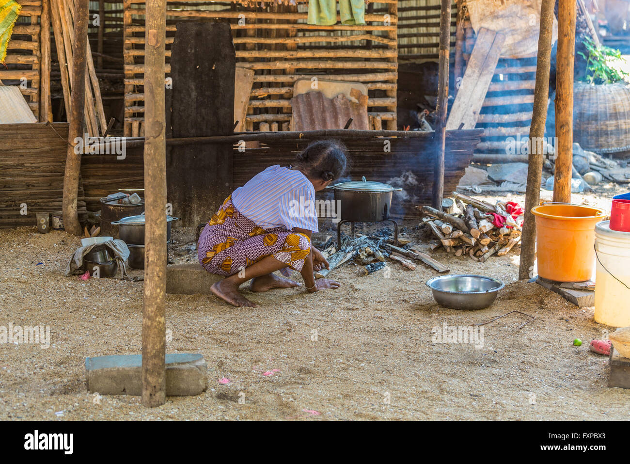 Village kitchen hi-res stock photography and images - Alamy