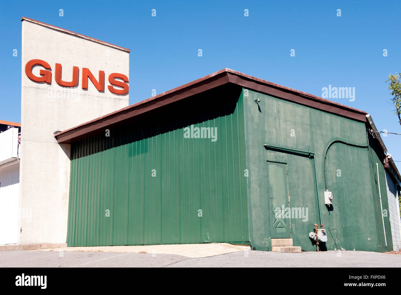 Gun shop usa blue hi-res stock photography and images - Alamy