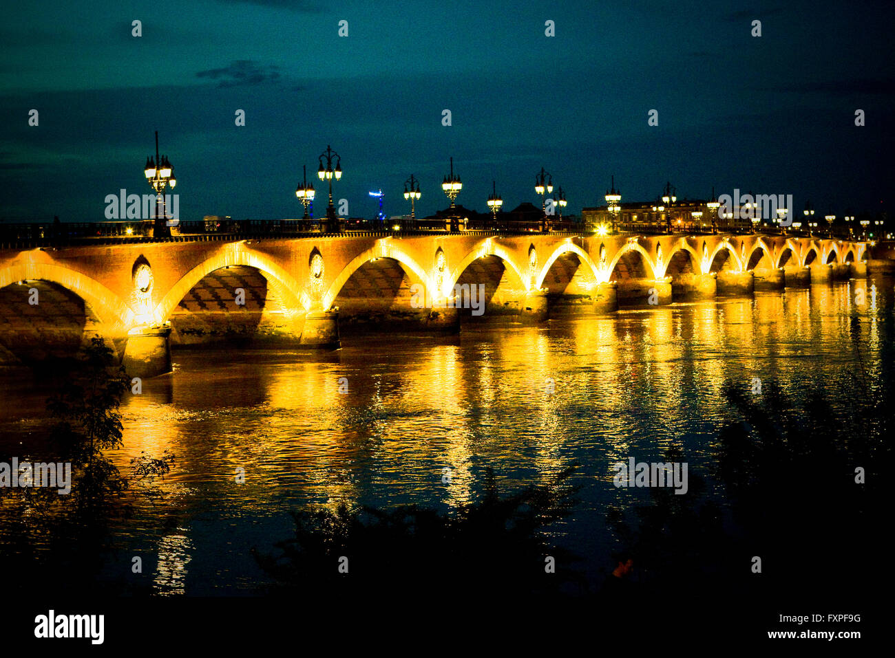 Illuminated arch hi-res stock photography and images - Alamy