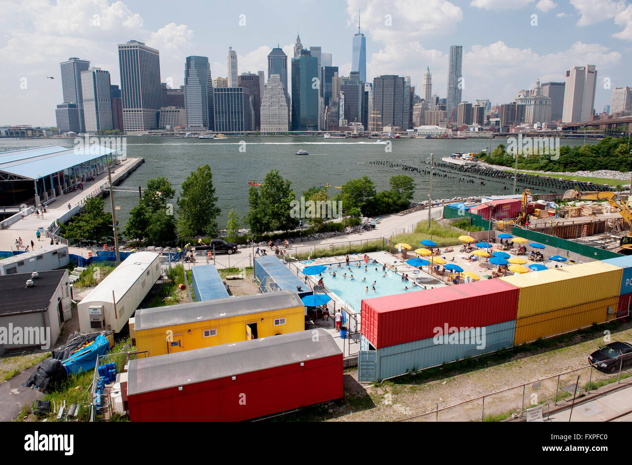 New york city swimming pools hi-res stock photography and images - Alamy