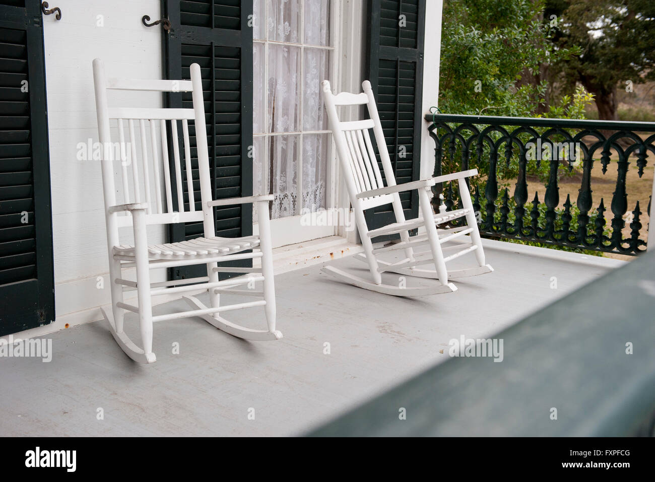Rocking chair porch hi-res stock photography and images - Alamy