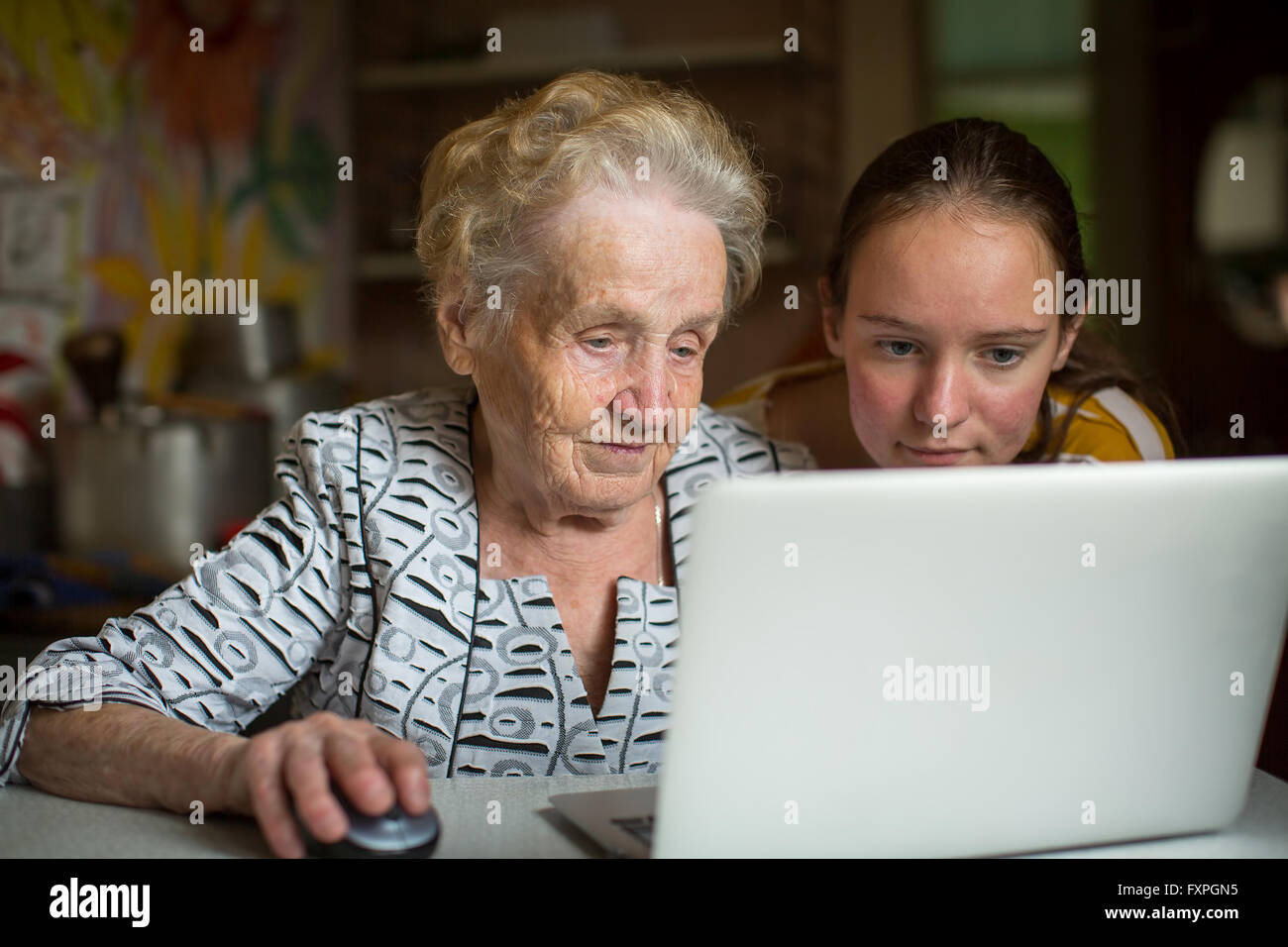Granny computer hi-res stock photography and images - Alamy