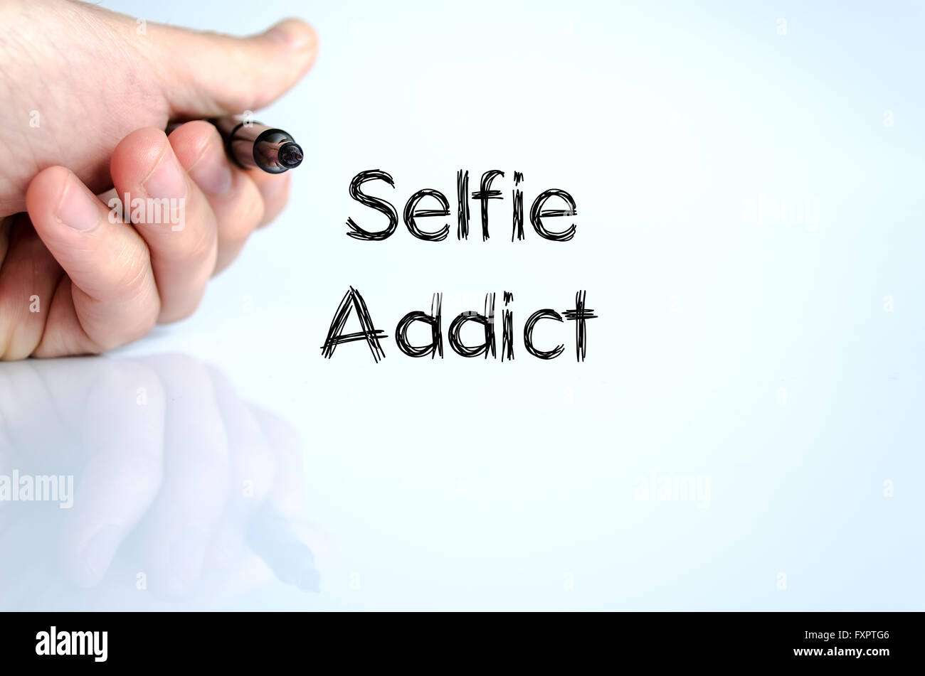 Selfie addict note in business man hand Stock Photo - Alamy