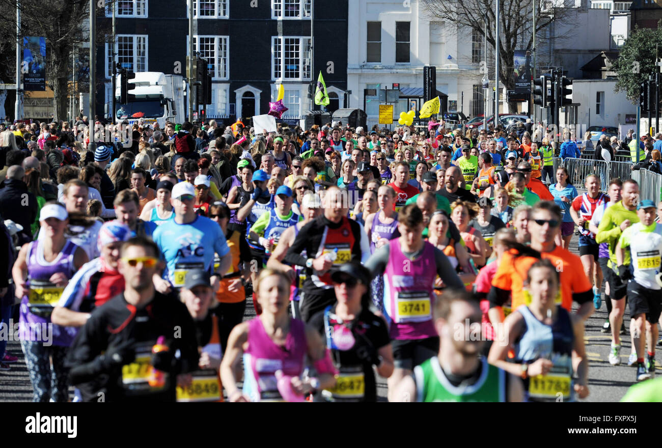 Brighton marathon running hi-res stock photography and images - Alamy