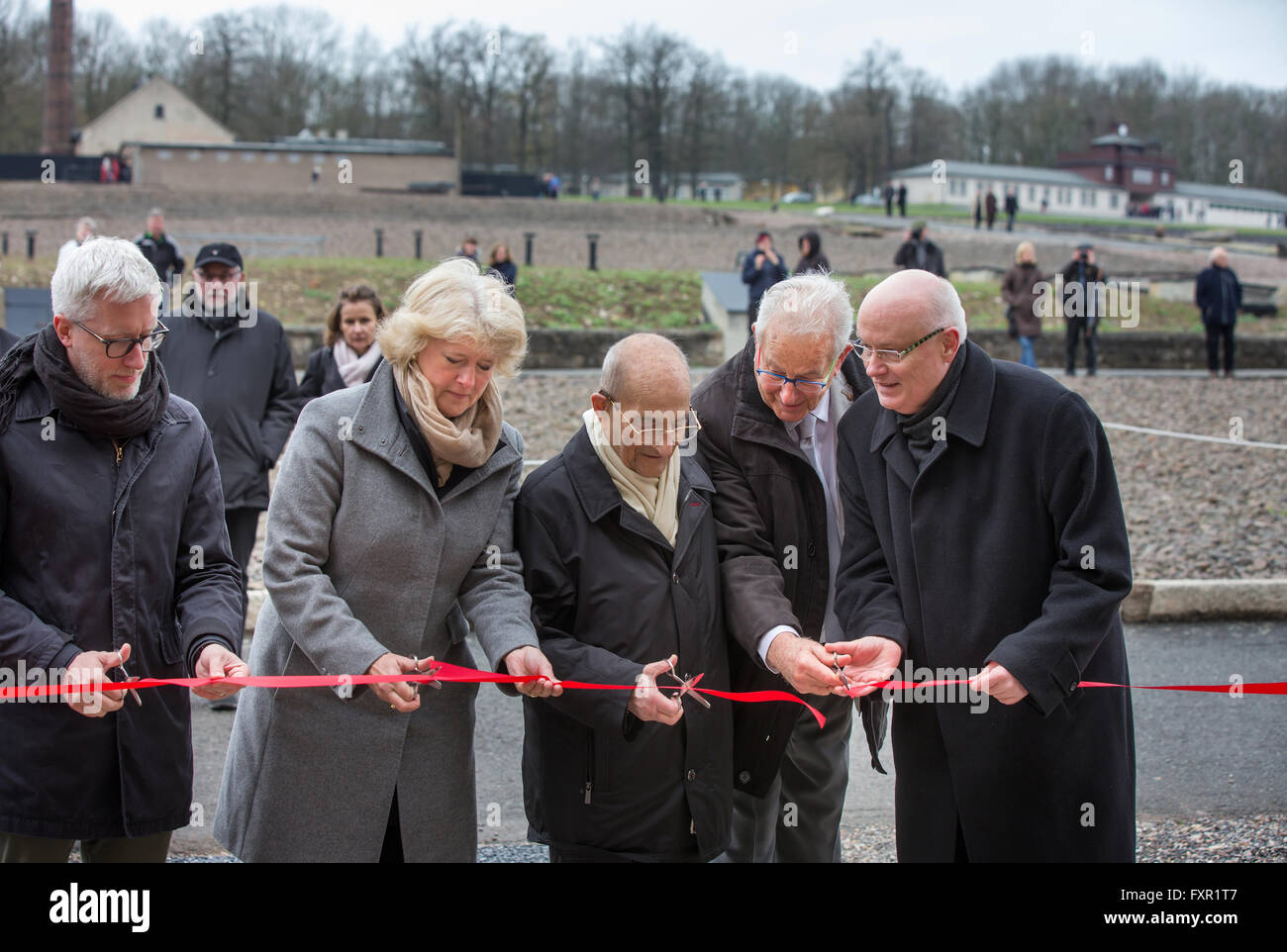 Benjamin-Immanuel Hoff (L-R), head of Thuringia's State Chancellery ...