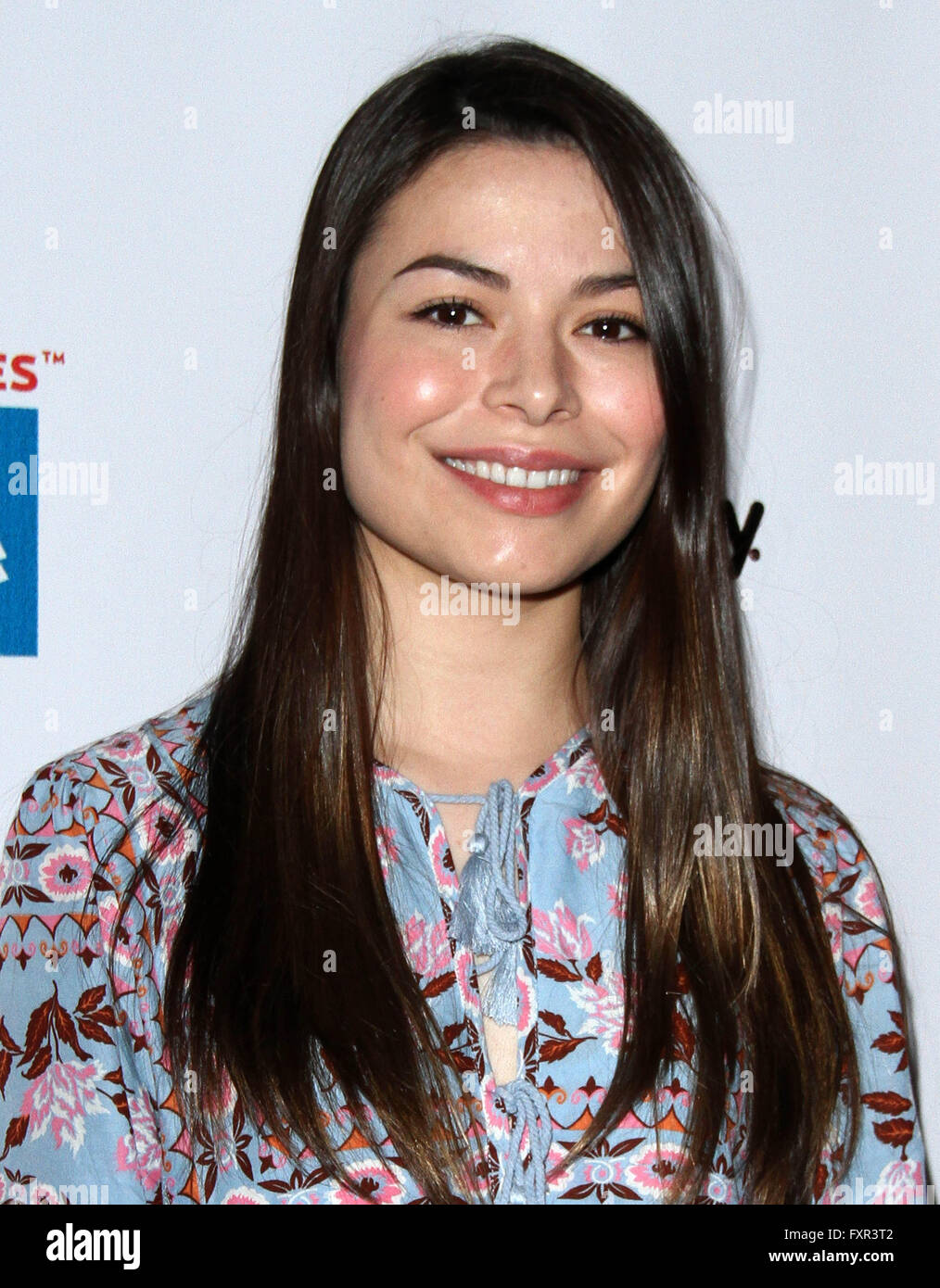 Los Angeles Ca Usa Miranda Cosgrove High Resolution Stock Photography ...