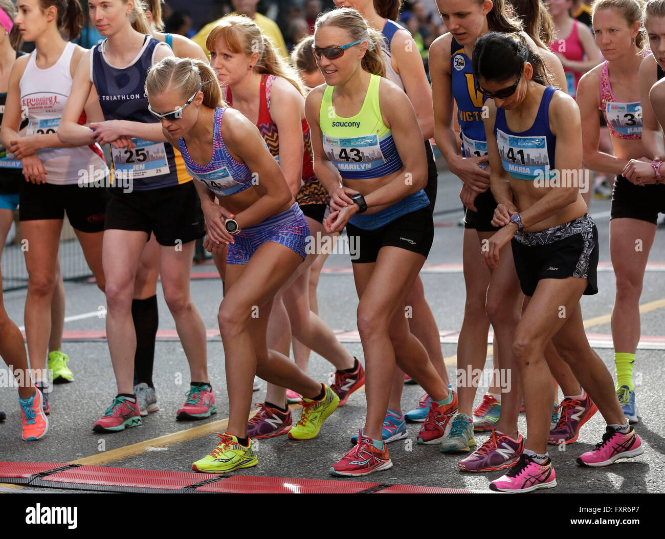 Vancouver, Canada. 17th Apr, 2016. Female professional runners wait for ...