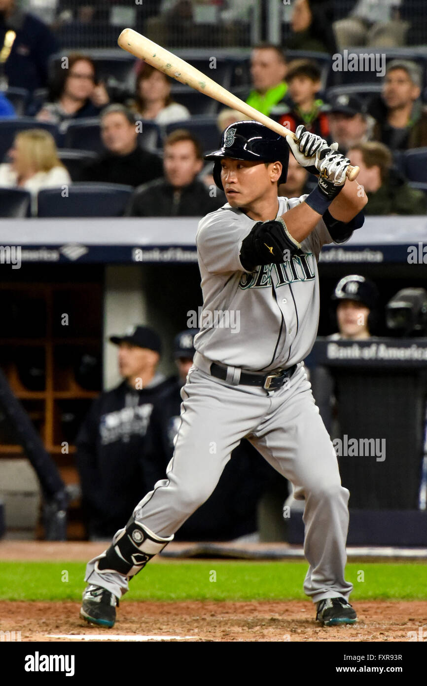 the Bronx, New York, USA. 15th Apr, 2016. Norichika Aoki (Mariners ...