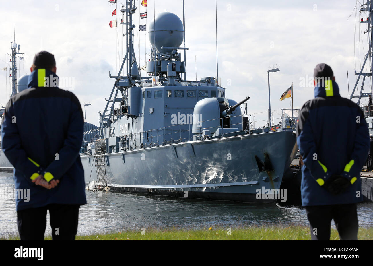 Fast attack craft hi-res stock photography and images - Alamy