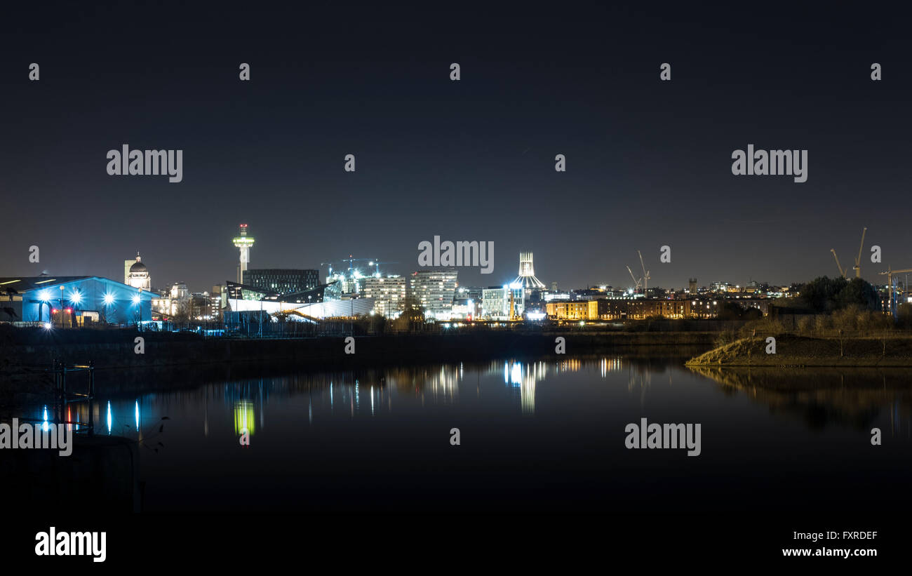 Birkenhead docks hi-res stock photography and images - Alamy