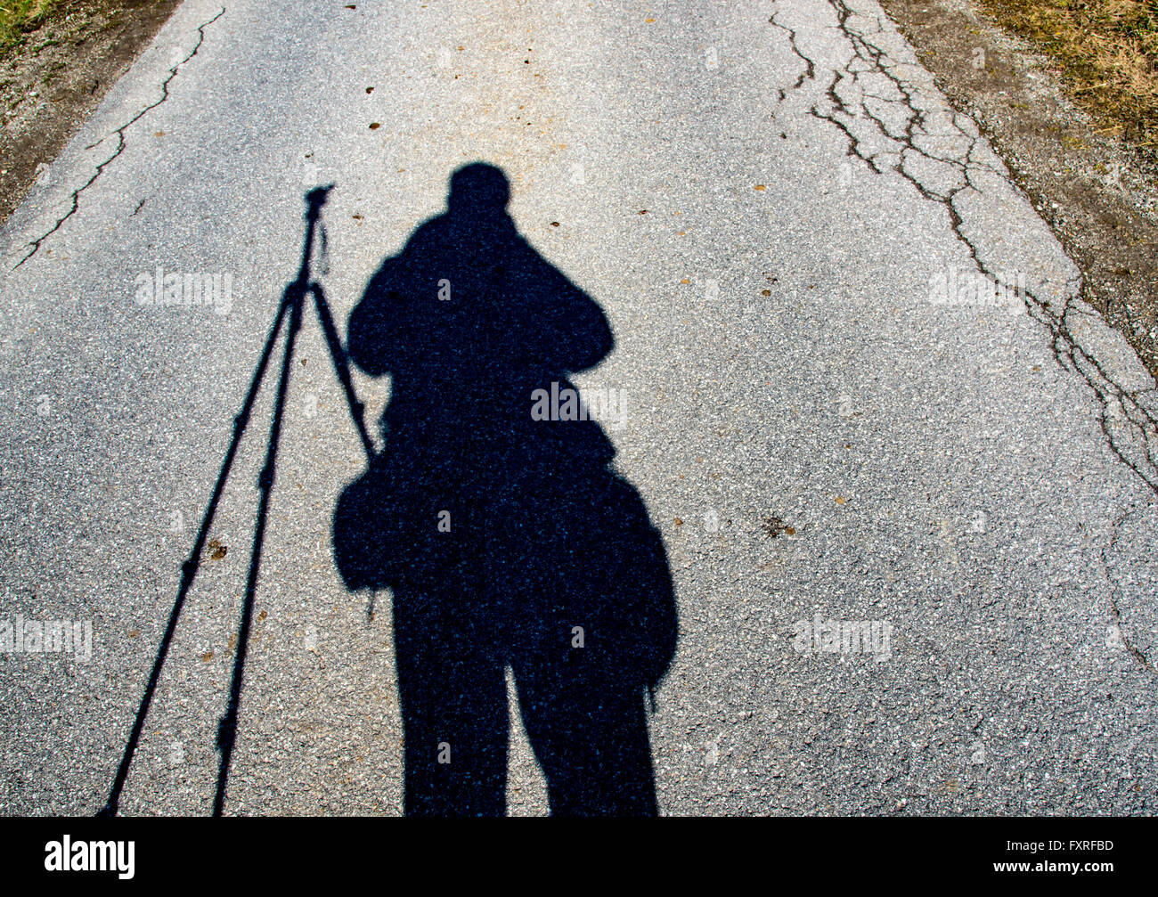 Photographer shadow black and white hi-res stock photography and images ...