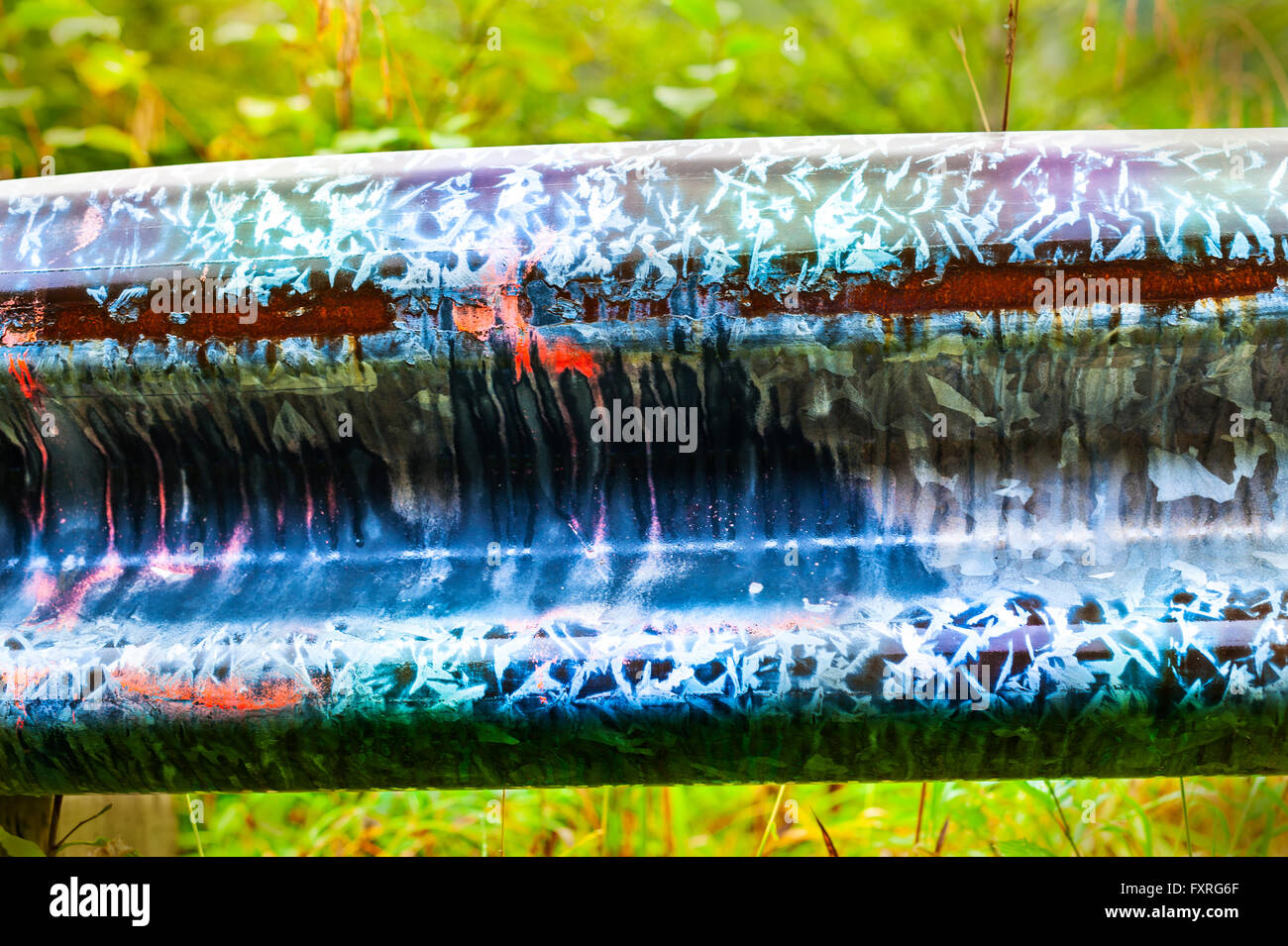 Spray painted guard rail hi-res stock photography and images - Alamy