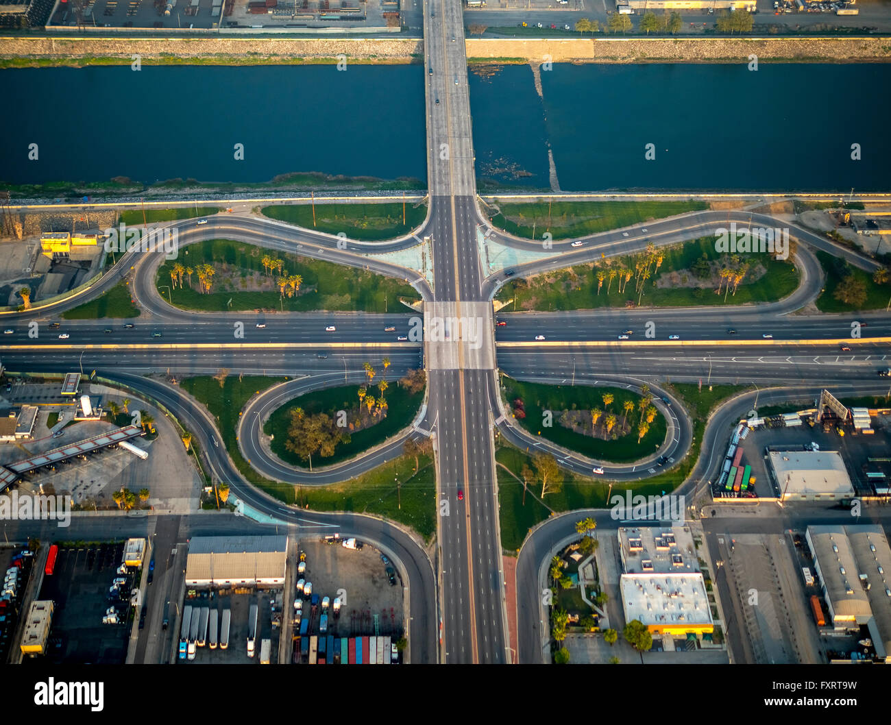 Cloverleaf junction hi-res stock photography and images - Alamy