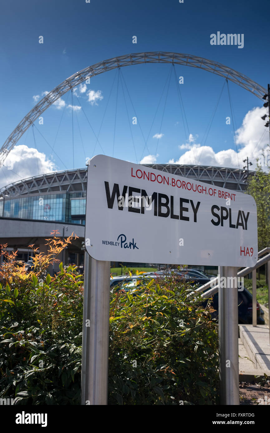 Wembley way hi-res stock photography and images - Alamy