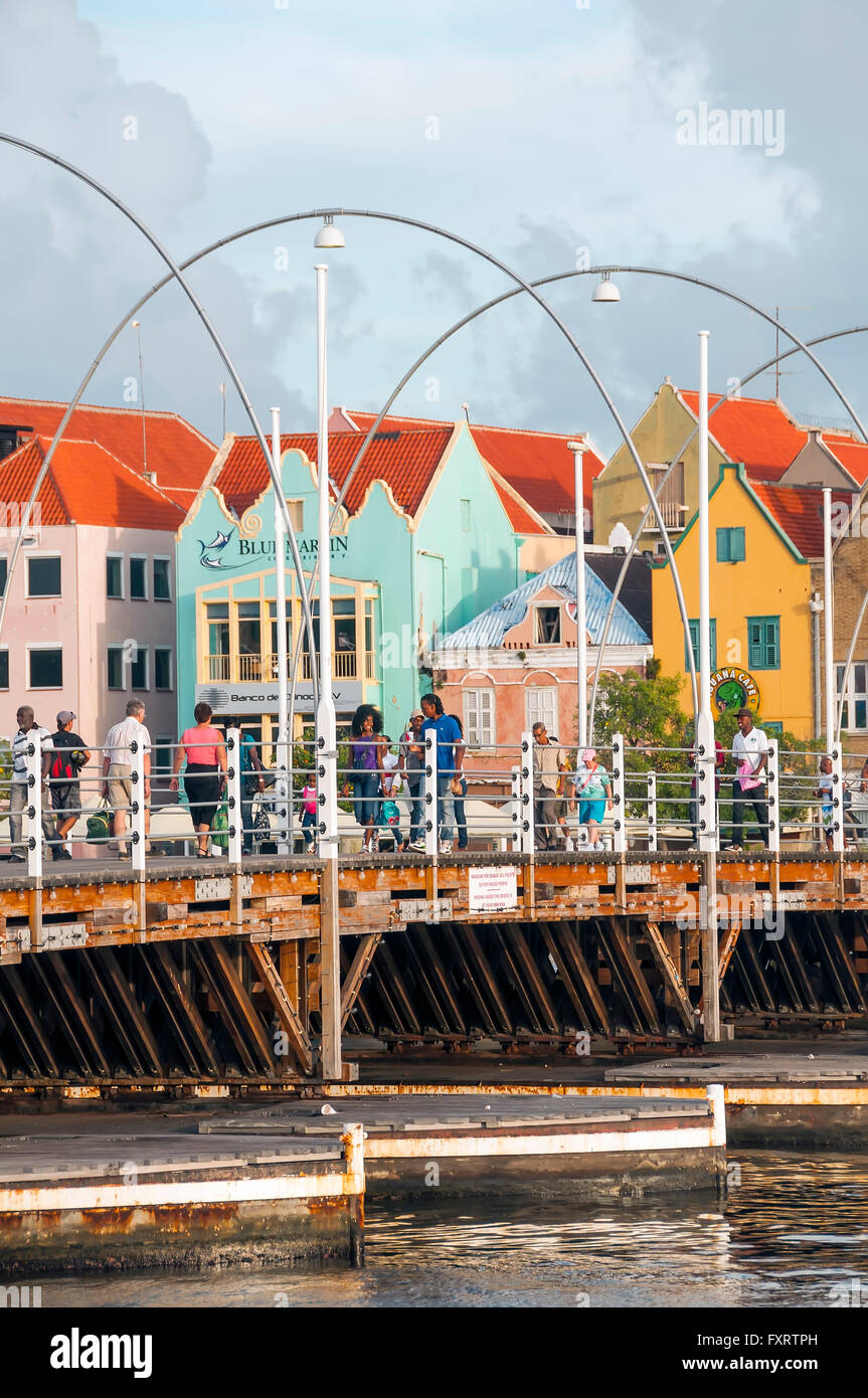 Queen emma bridge willemstad curacao hi-res stock photography and ...