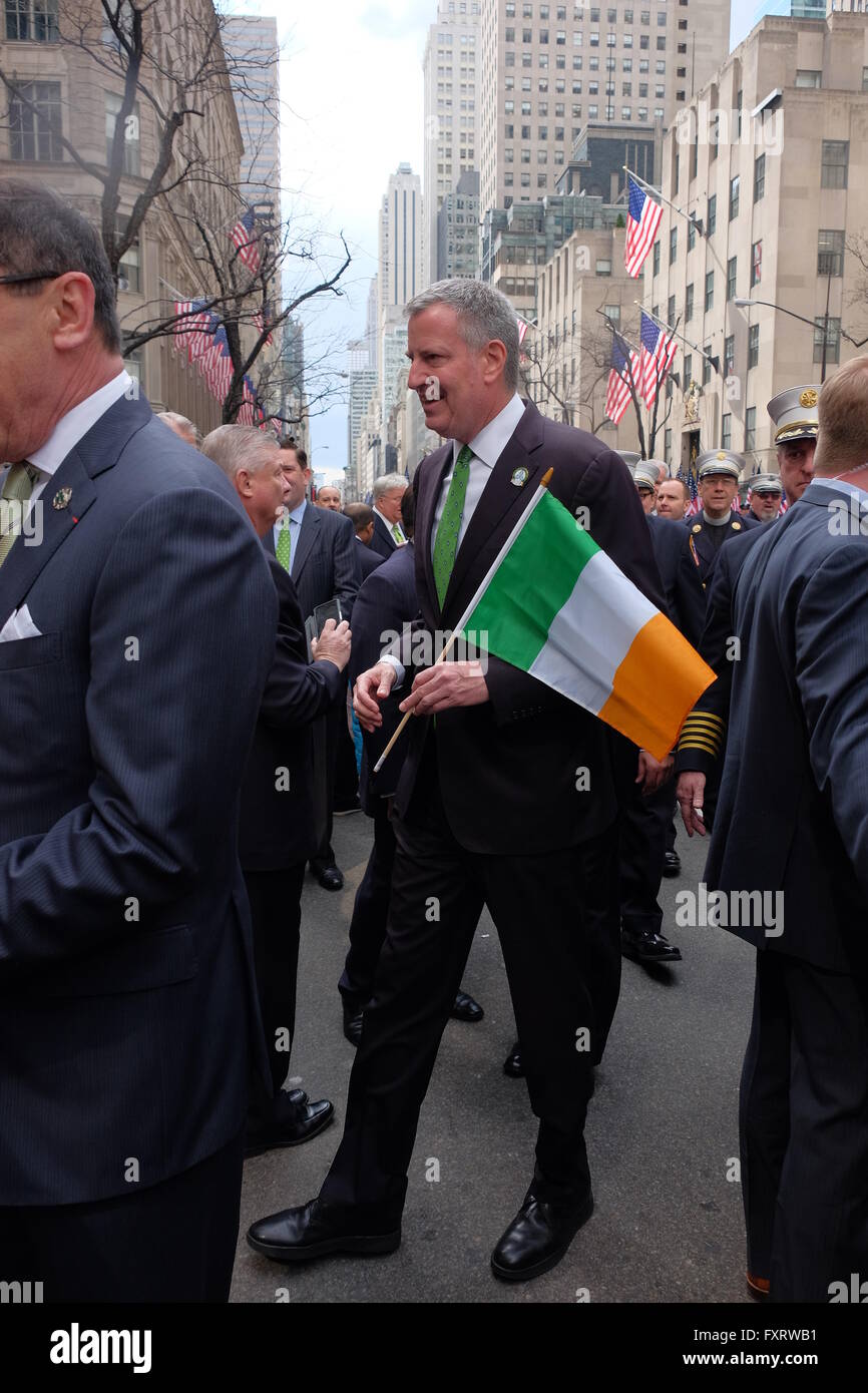 Mayor Deblasio marches in St Patricks parade Featuring: Atmosphere ...