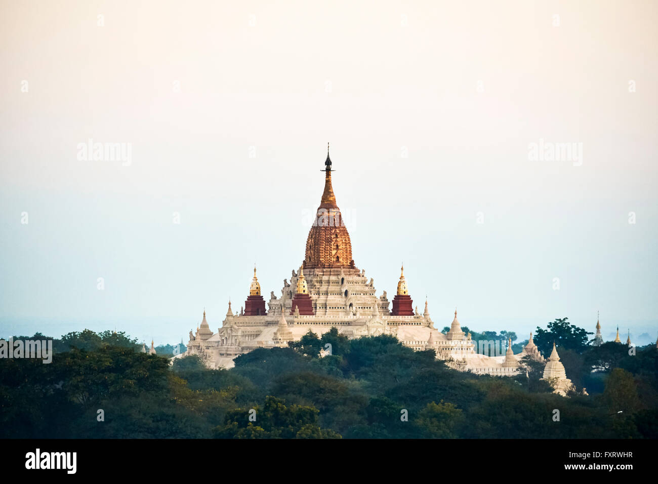 Ananda phaya temple hi-res stock photography and images - Alamy
