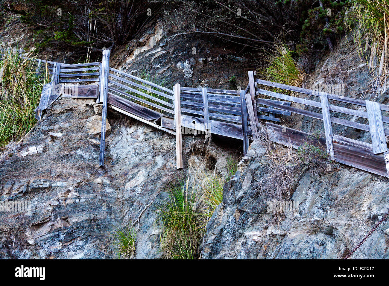 Cliff with railing hi-res stock photography and images - Alamy