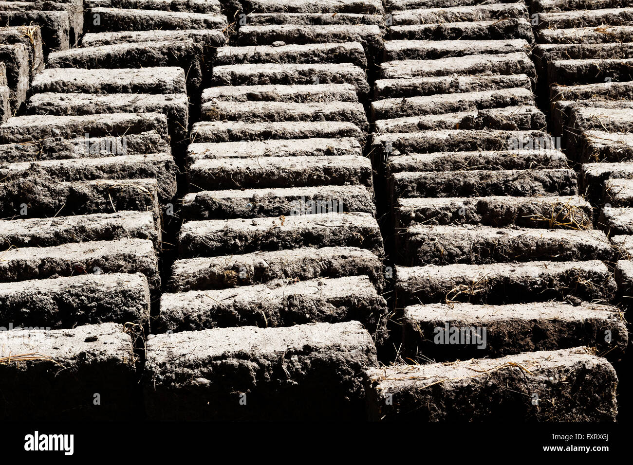 Adobe bricks hi-res stock photography and images - Alamy