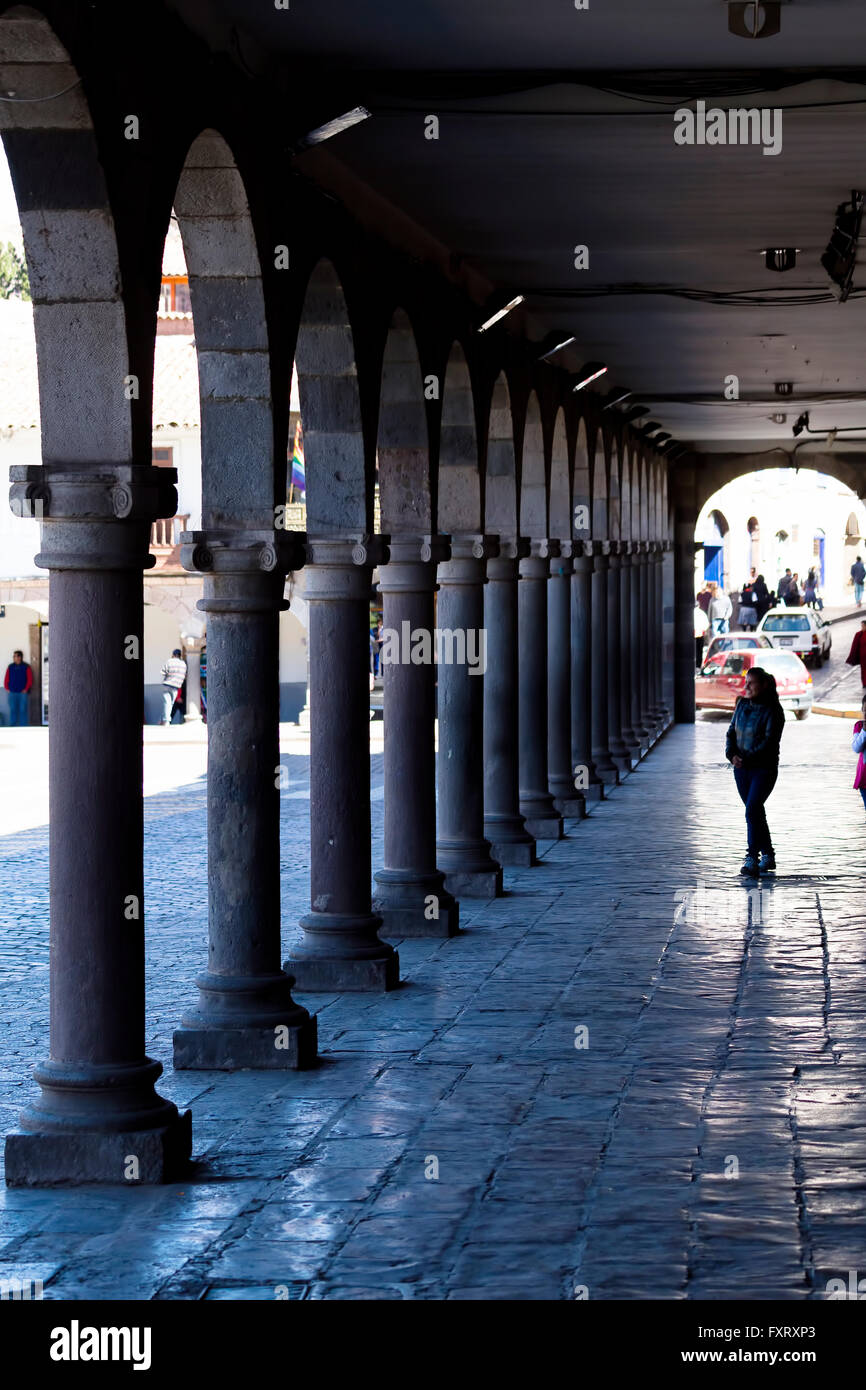 Line of columns hi-res stock photography and images - Alamy