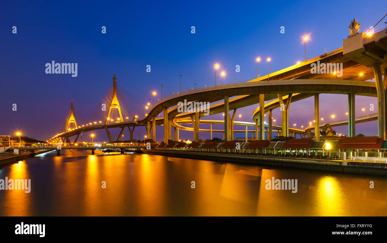 Bhumibol Mega Bridge (Industrial Ring Mega Bridge) at night, Bangkok ...