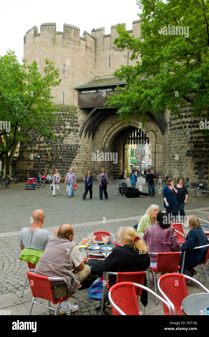 Köln, Eigelstein-Torburg, eine von drei erhalten gebliebenen ...