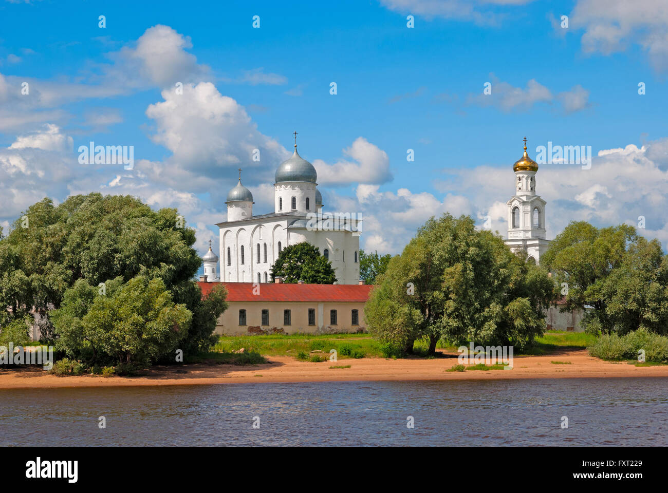 Novgorod stone architecture hi-res stock photography and images - Alamy