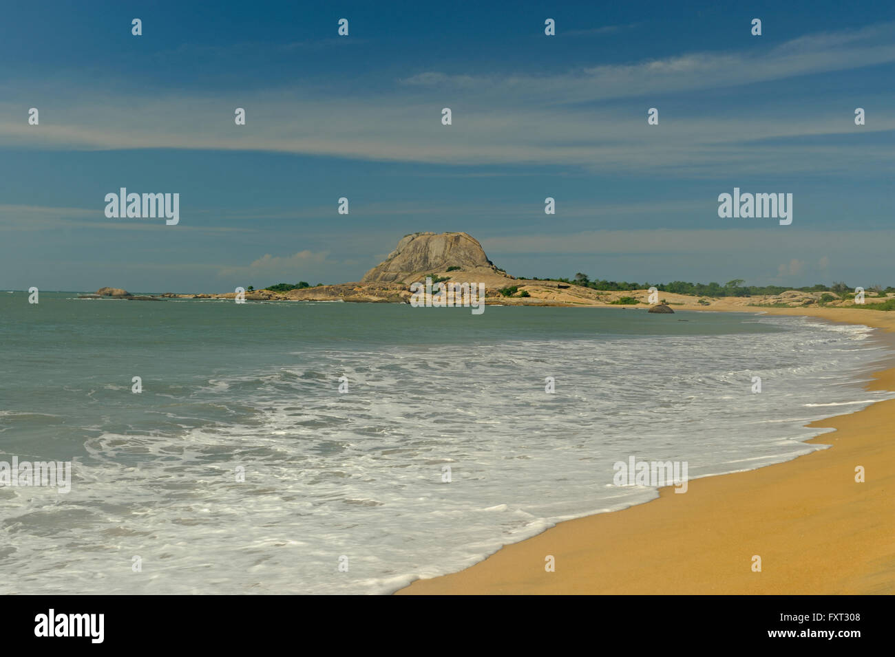 Yala national park beach hi-res stock photography and images - Alamy