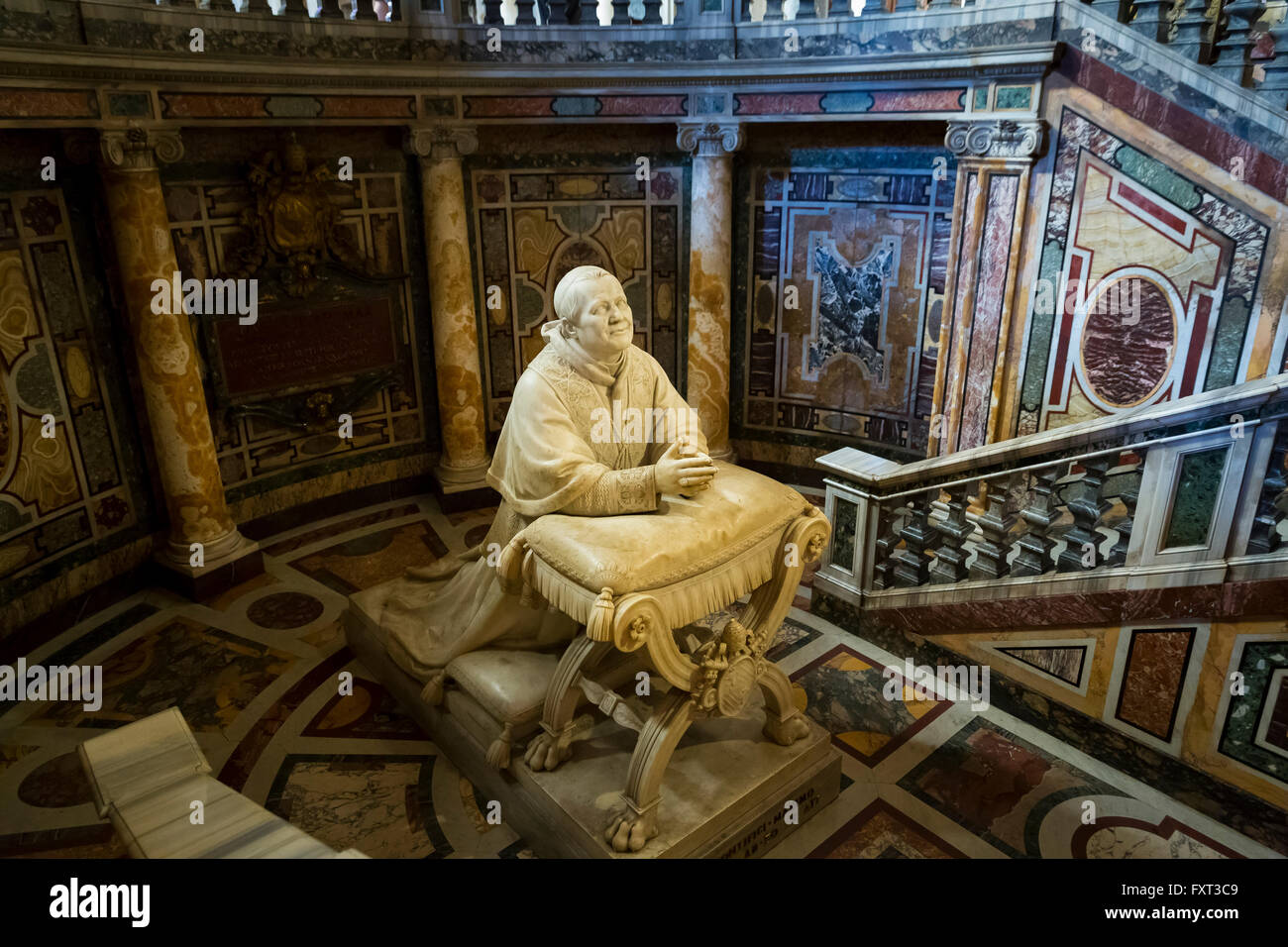 Santa maria maggiore interior hi-res stock photography and images - Alamy