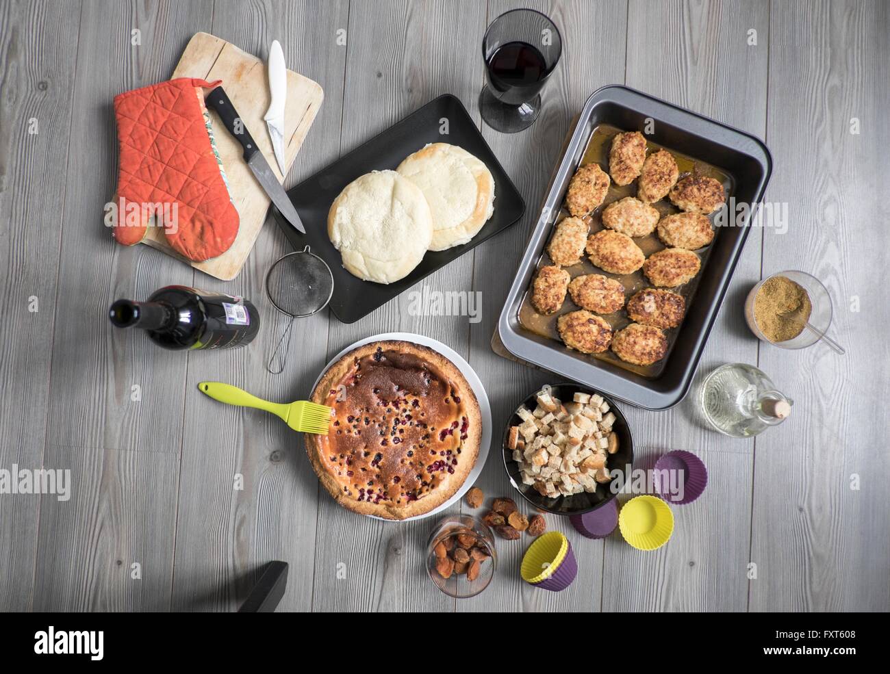 Cooking equipment hi-res stock photography and images - Alamy