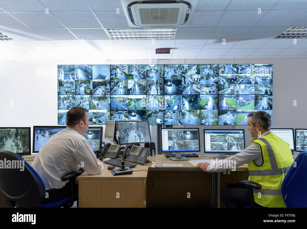 Security surveillance control room hi-res stock photography and images ...