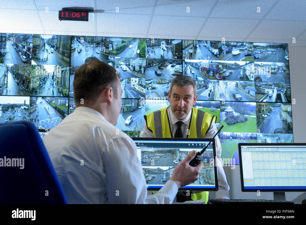 Security surveillance control room hi-res stock photography and images ...