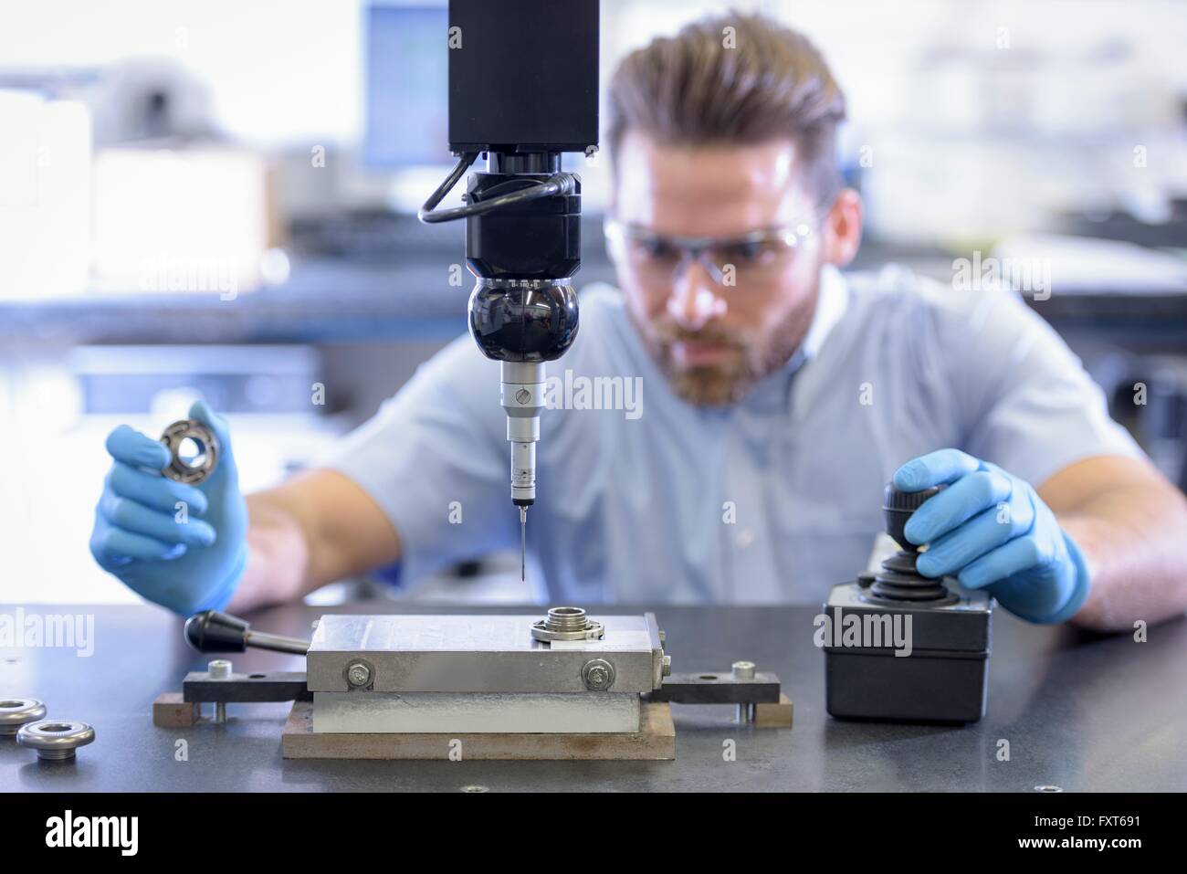 Measuring head hi-res stock photography and images - Alamy