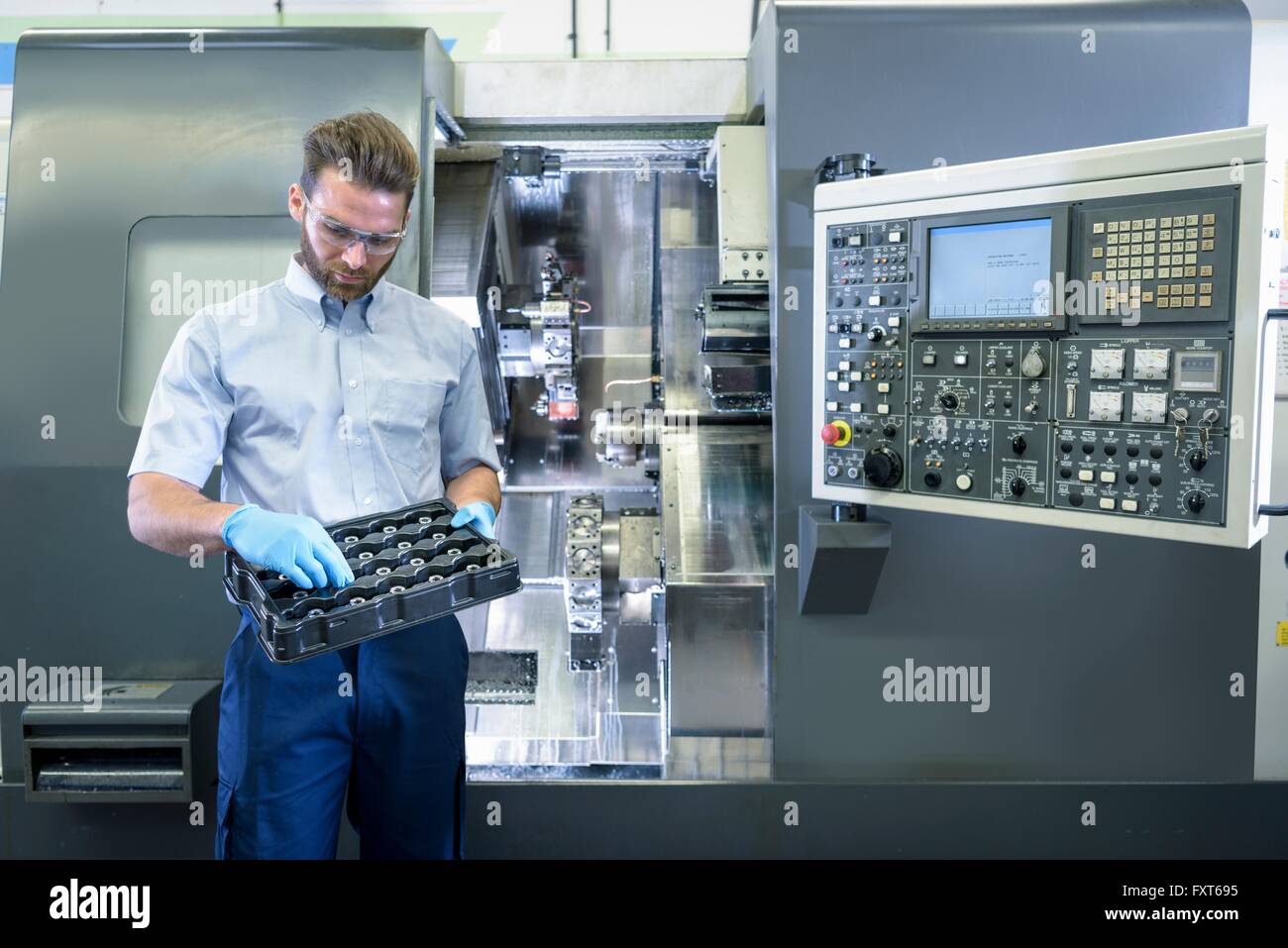 Engineer cnc hi-res stock photography and images - Alamy