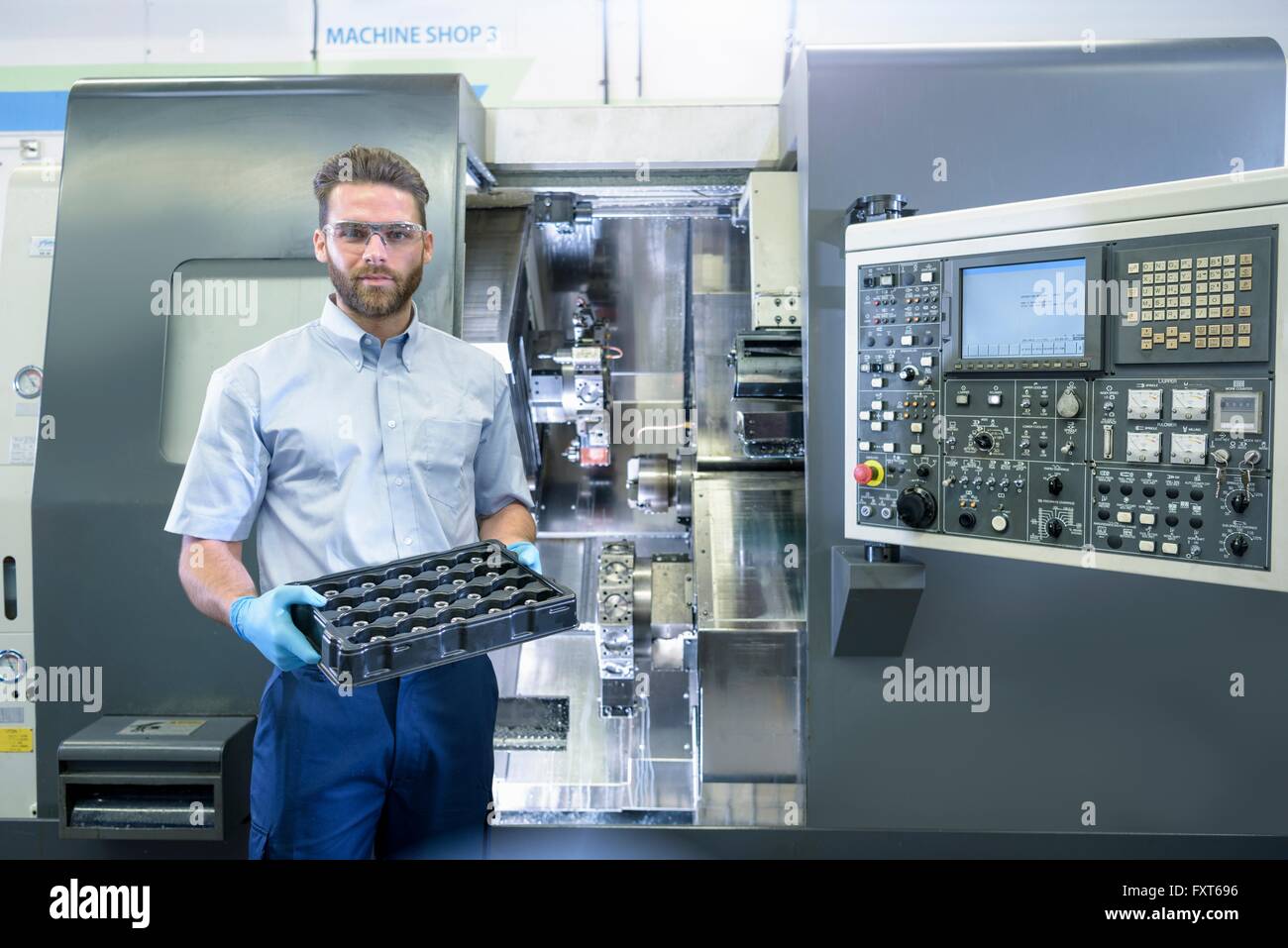 Engineer cnc hi-res stock photography and images - Alamy