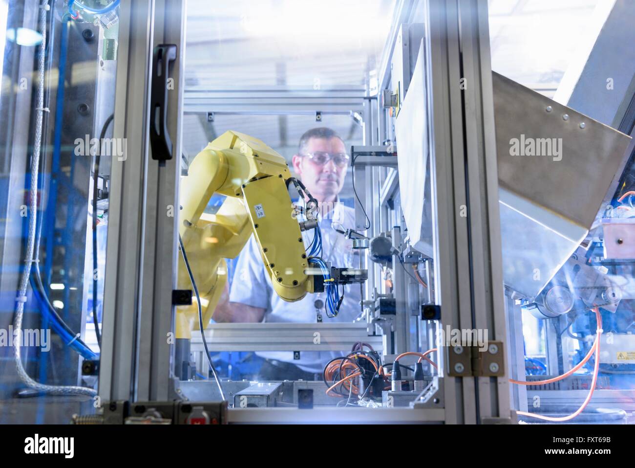 Automotive engineering hi-res stock photography and images - Alamy