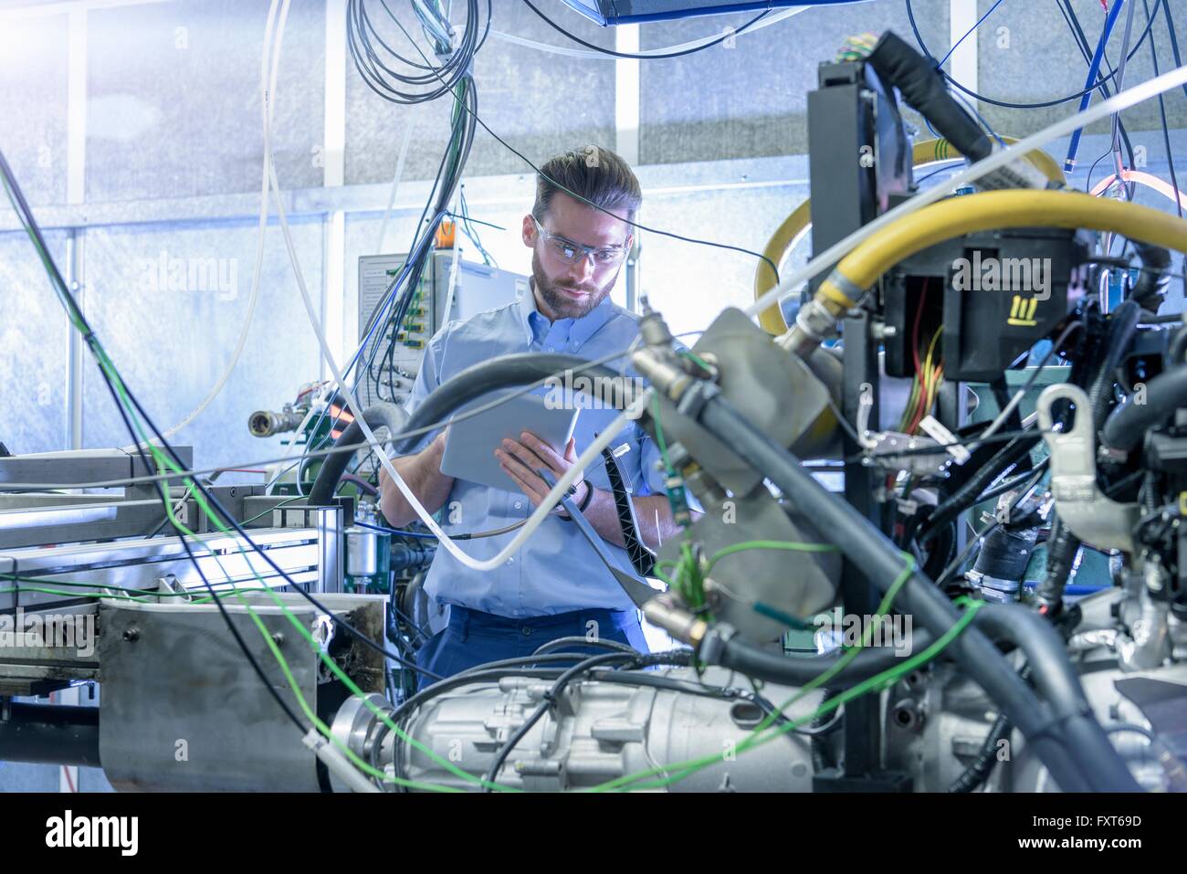 Parts of an engine hi-res stock photography and images - Alamy