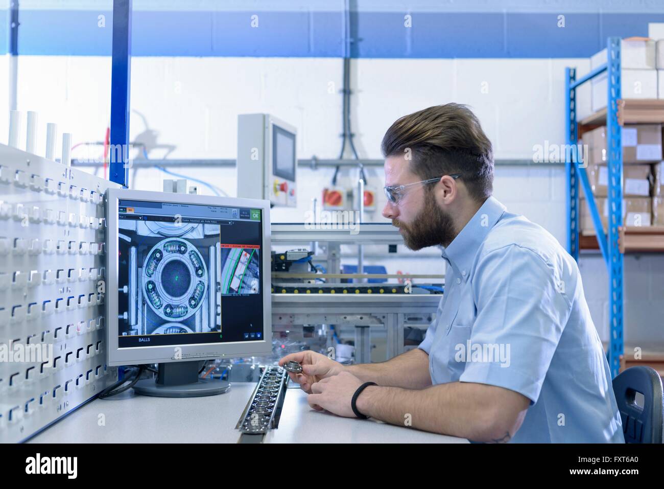 Computer assembling hi-res stock photography and images - Alamy