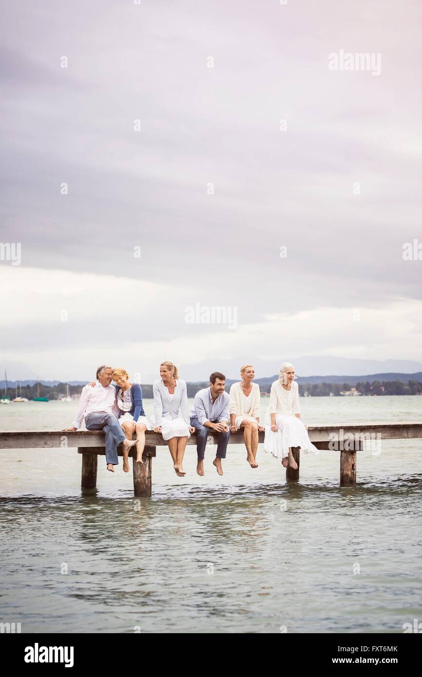 Edge of pier hi-res stock photography and images - Alamy